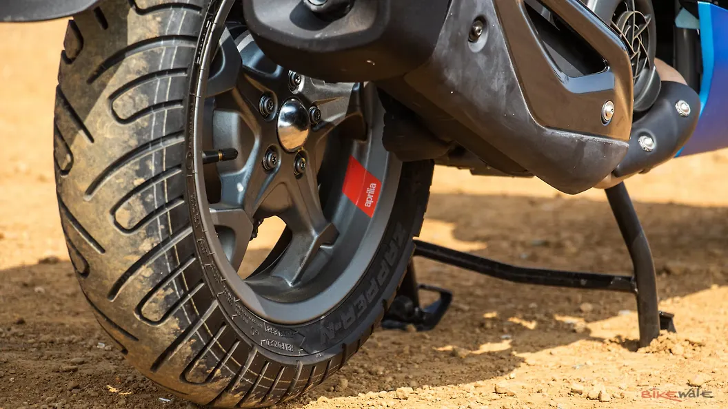 Aprilia SXR 160 Rear Tyre Image – BikeWale