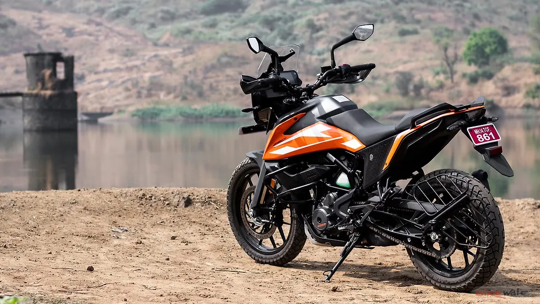 KTM 250 Adventure [2021] Right Rear Three Quarter Image – BikeWale