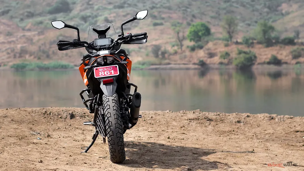KTM 250 Adventure [2021] Right Rear Three Quarter Image – BikeWale