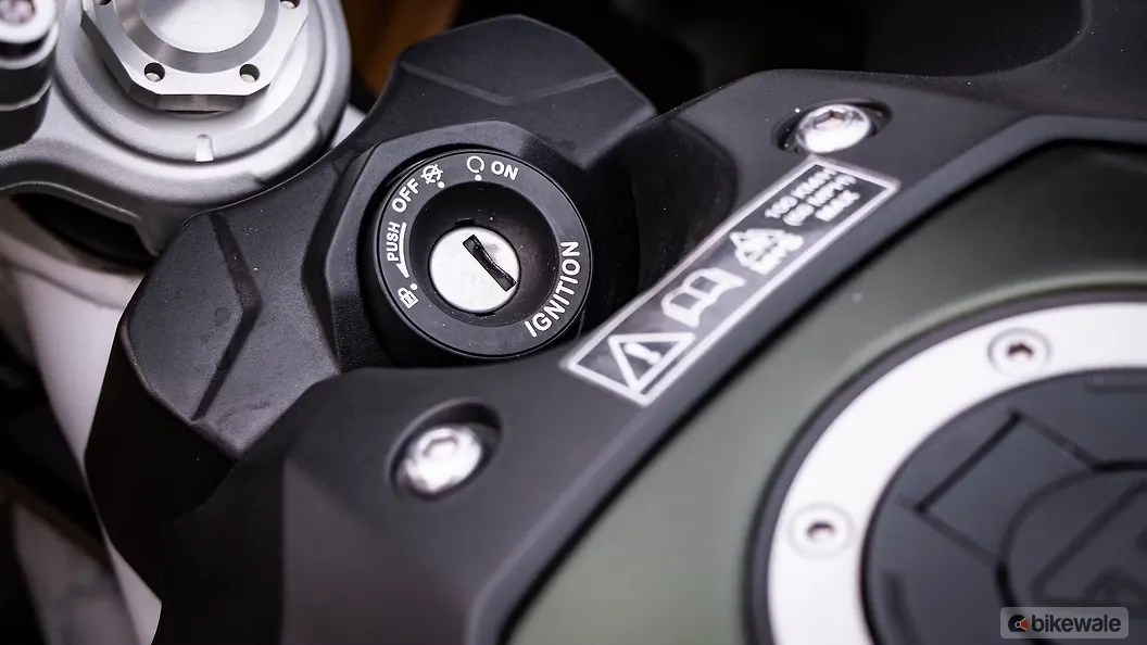 Triumph Tiger 900 [2020-2022] Ignition Switch Image – BikeWale