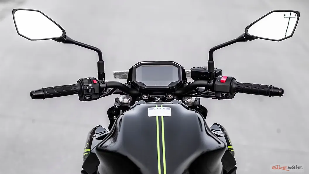 Kawasaki Z650 [2020-2021] Clock Image – BikeWale