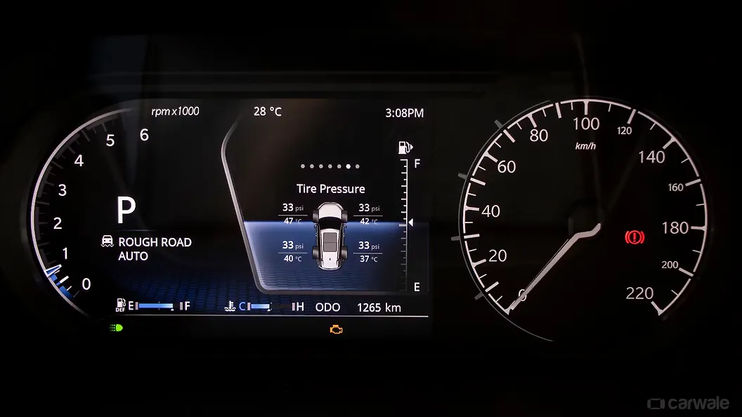 Safari Instrument Cluster Image, Safari Photos in India - CarWale