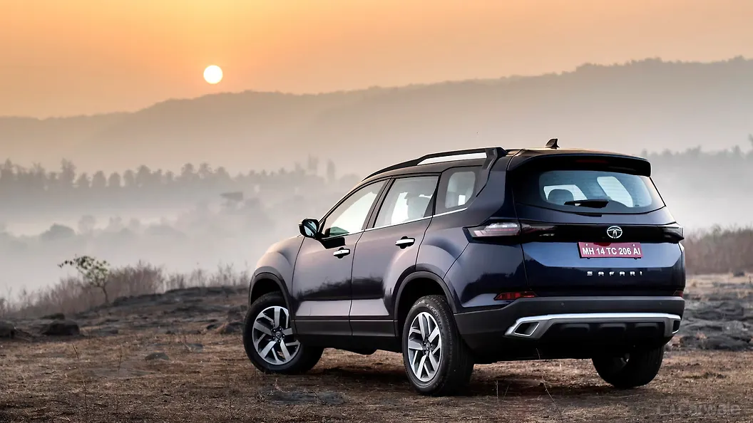 Safari Rear View Image, Safari Photos in India - CarWale