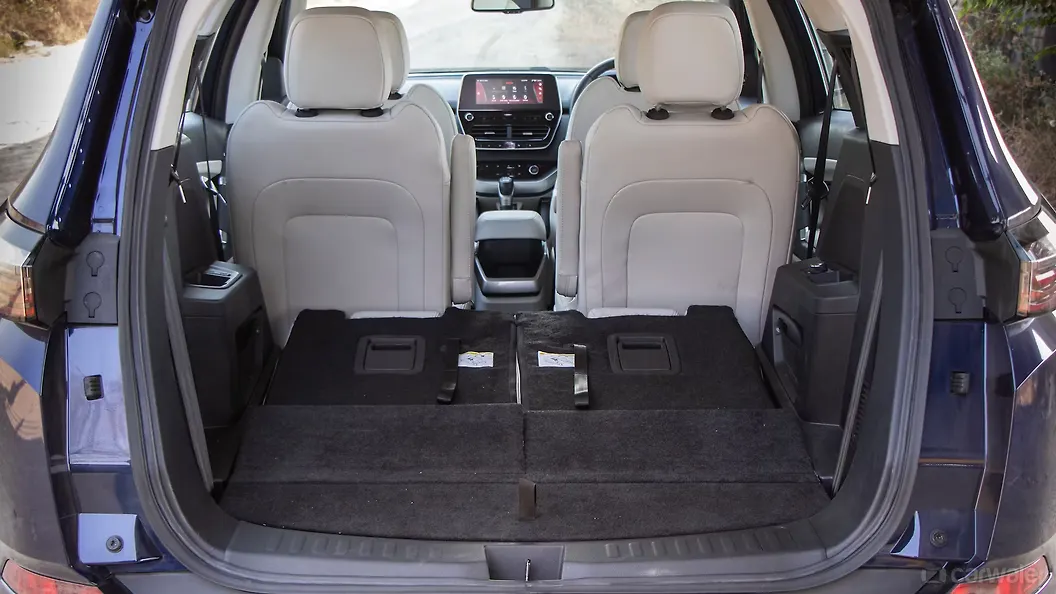 Safari Open Boot/Trunk Image, Safari Photos in India - CarWale