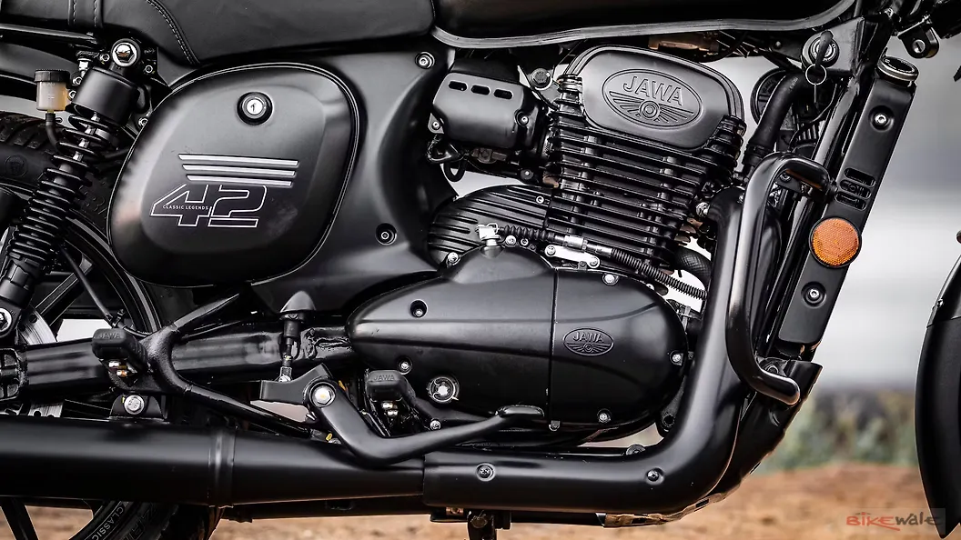 Jawa 42 Bash Plate/Sump Guard Image – BikeWale
