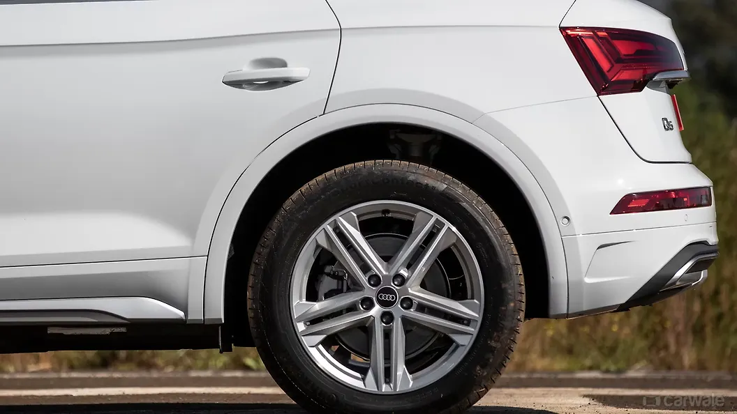 Q5 Rear Fender Image, Q5 Photos in India - CarWale