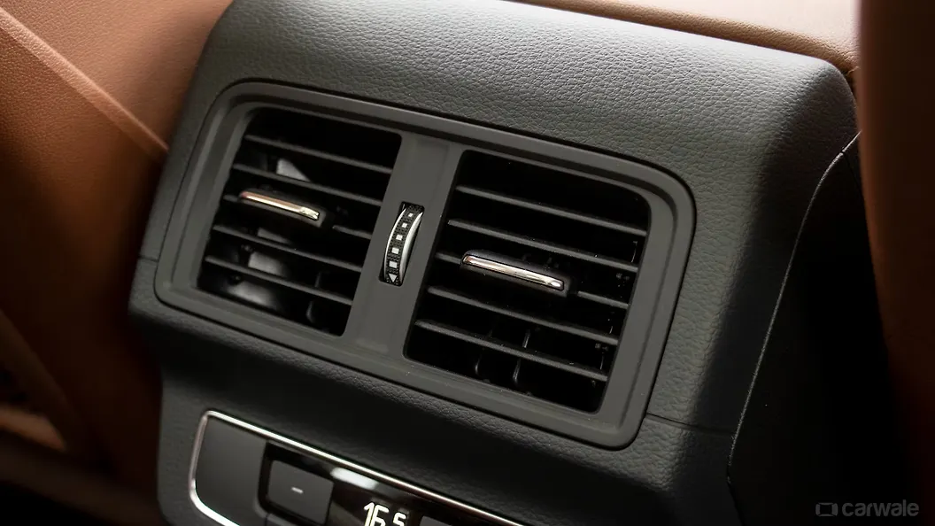 Q5 Rear Row Air Vent Image, Q5 Photos in India - CarWale
