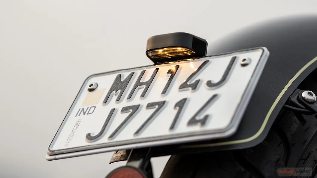 Jawa Perak Number Plate Lamp Image – BikeWale