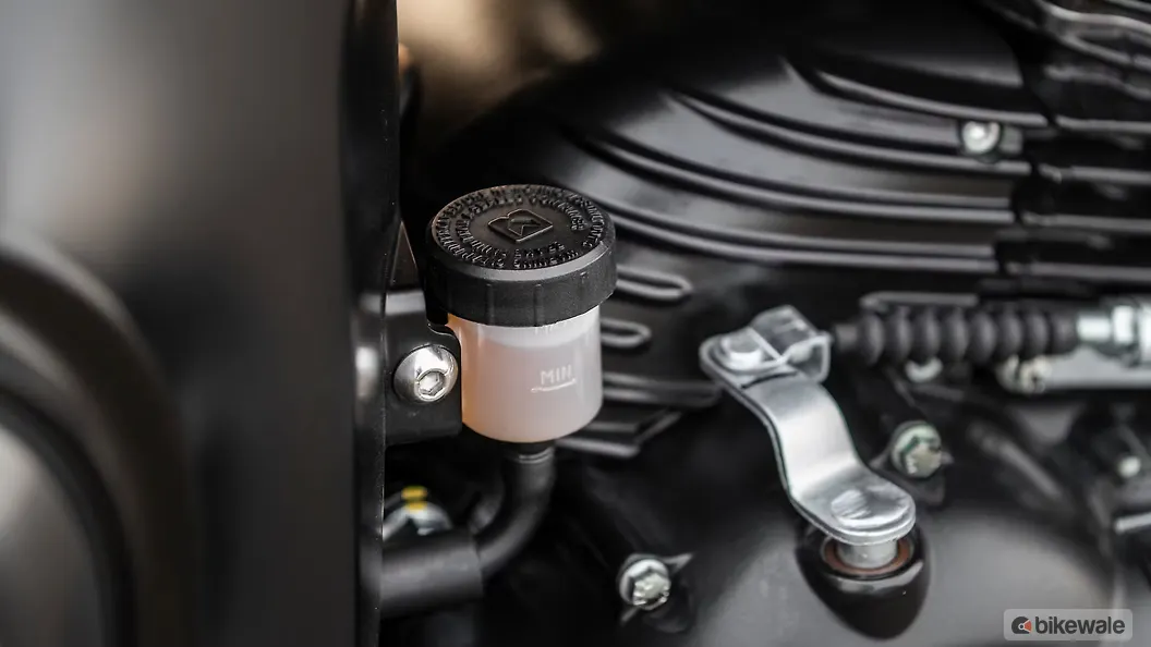 Jawa Perak Rear Disc Brake Image – BikeWale