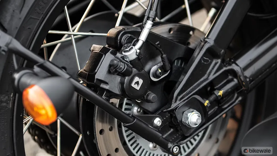 Jawa Perak Rear Disc Brake Image – BikeWale
