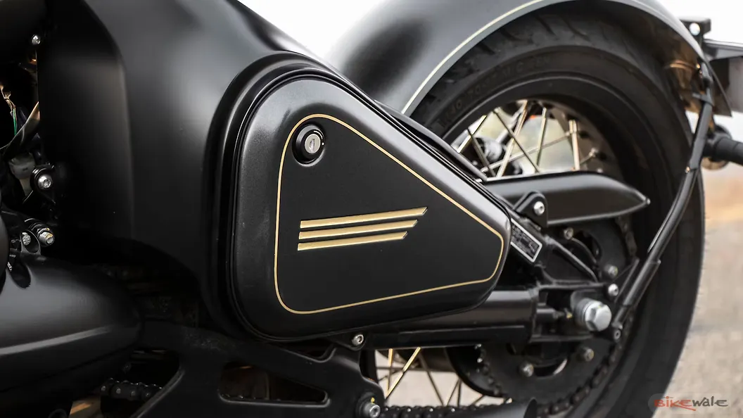 Jawa Perak Branding/Fuel Tank Decal Image – BikeWale