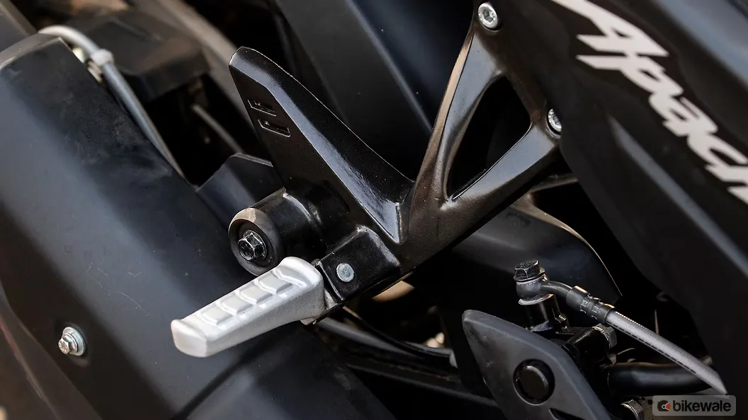TVS Apache RTR 200 4V Rider Footpeg Image – BikeWale