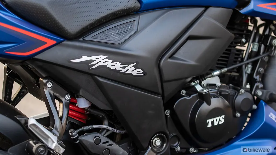 TVS Apache RTR 200 4V Rear Mudguard Image – BikeWale