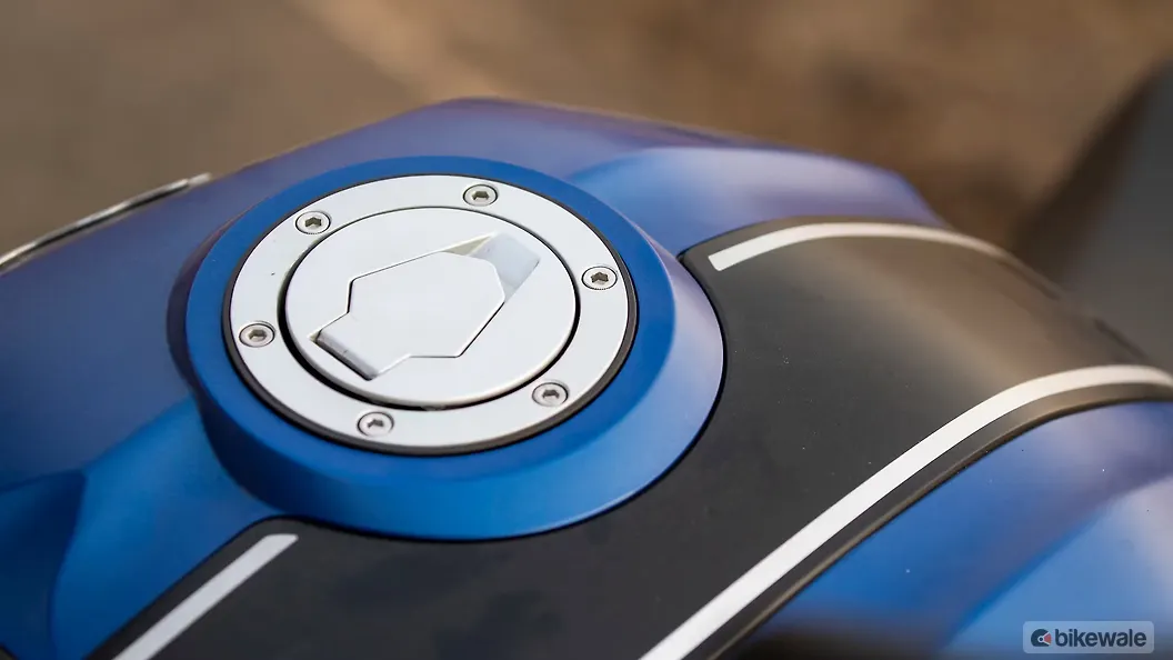TVS Apache RTR 200 4V Fuel Tank Image – BikeWale