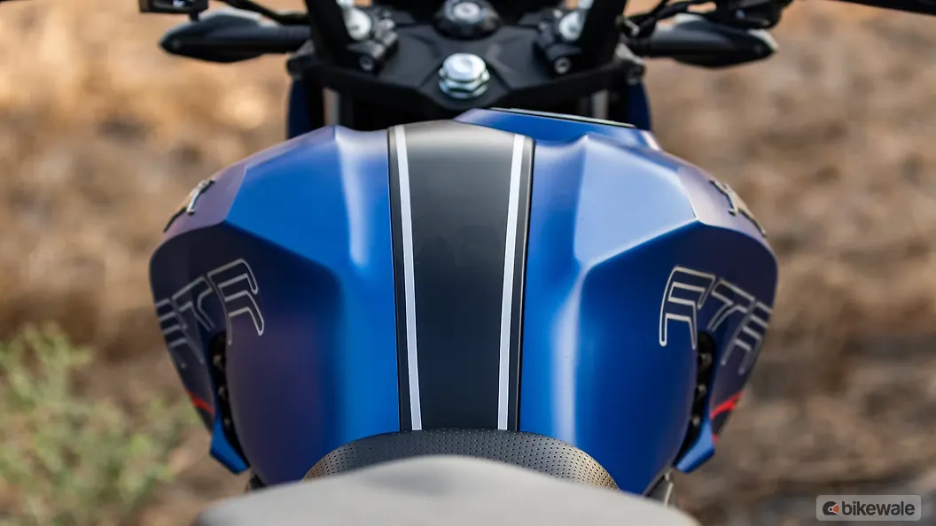 TVS Apache RTR 200 4V Fuel Tank Image – BikeWale
