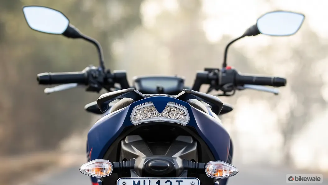 TVS Apache RTR 200 4V Tail Light Image – BikeWale