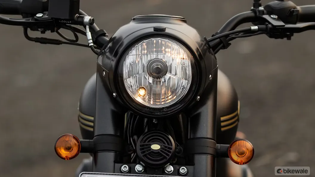 Jawa Perak Head Light Image – BikeWale
