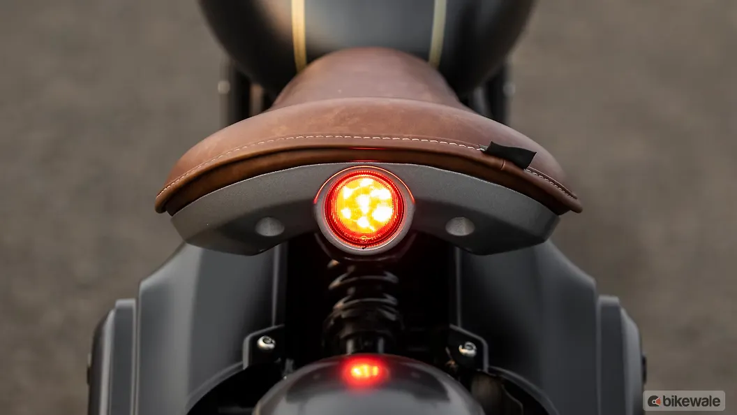 Jawa Perak Number Plate Lamp Image – BikeWale