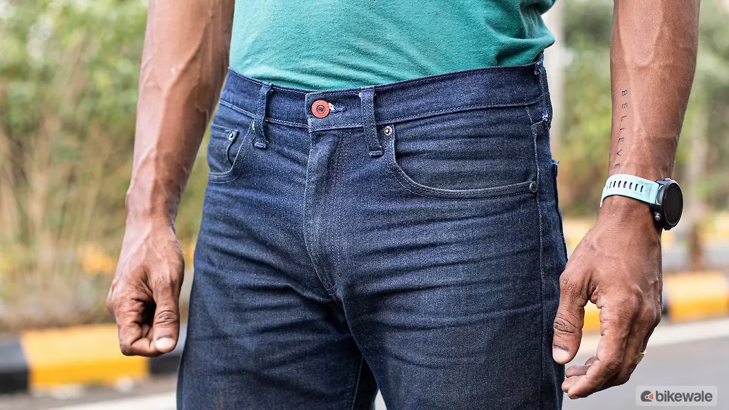 Royal Enfield Meteor 350 [2024] Right Side View Image – BikeWale