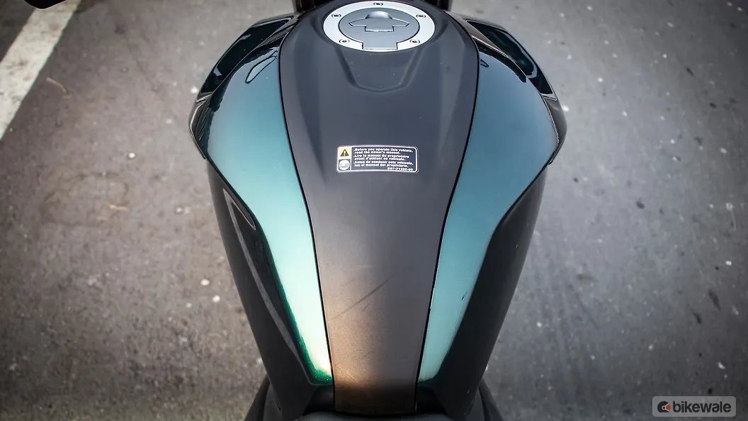 Yamaha FZ25 Fuel Tank Image – BikeWale