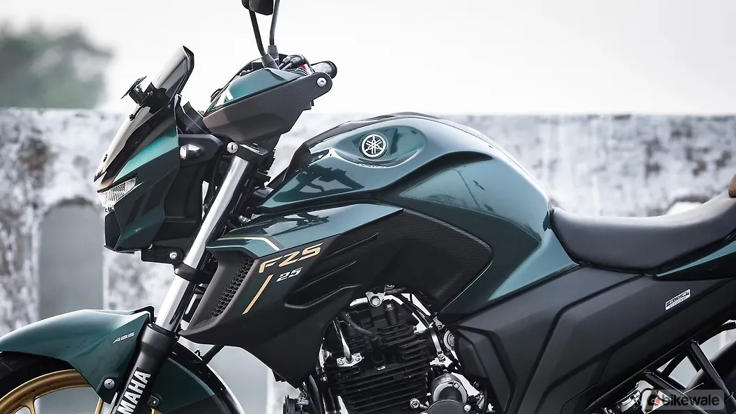 Yamaha FZ25 Left Side View Image – BikeWale