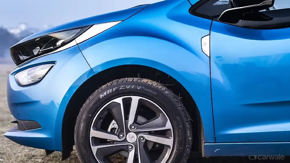 Altroz Front Fender Image, Altroz Photos in India - CarWale