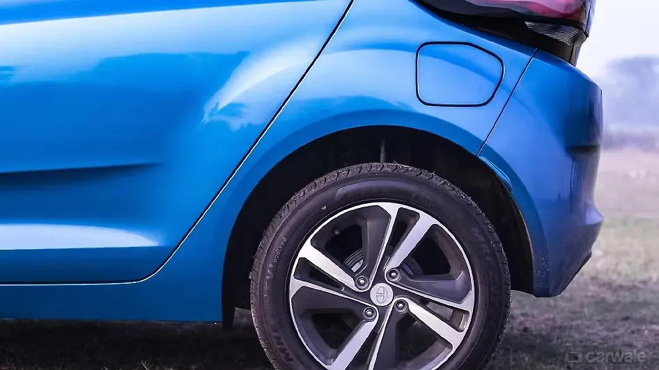Altroz Rear Fender Image, Altroz Photos in India - CarWale