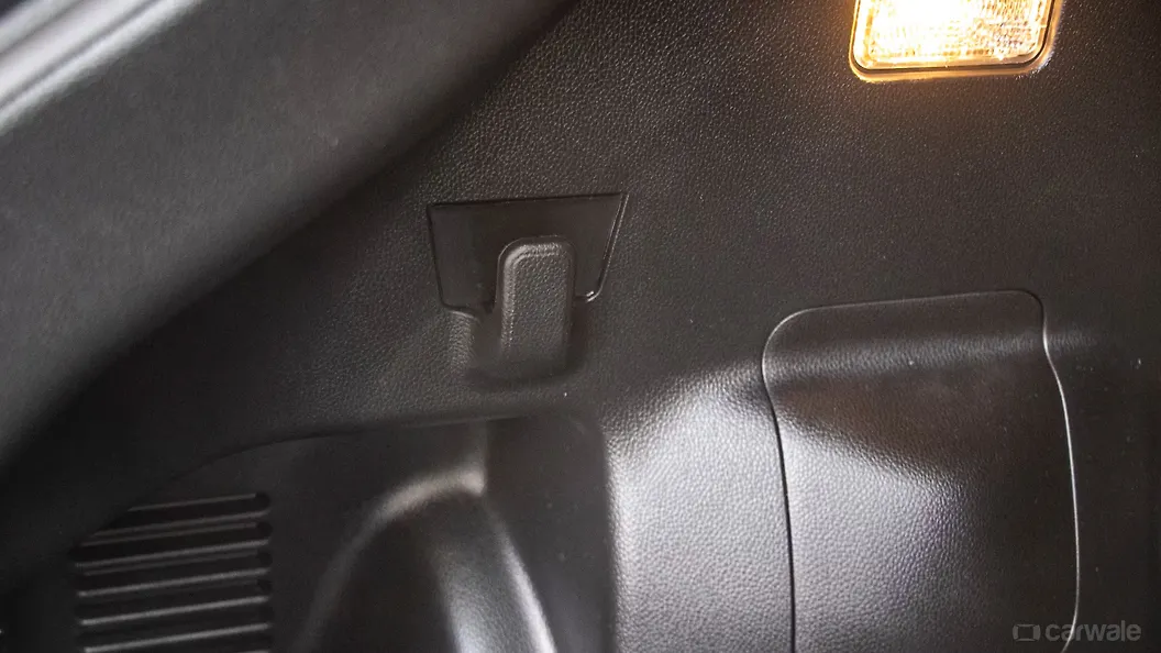 Swift Boot Parcel Hooks Image, Swift Photos in India - CarWale