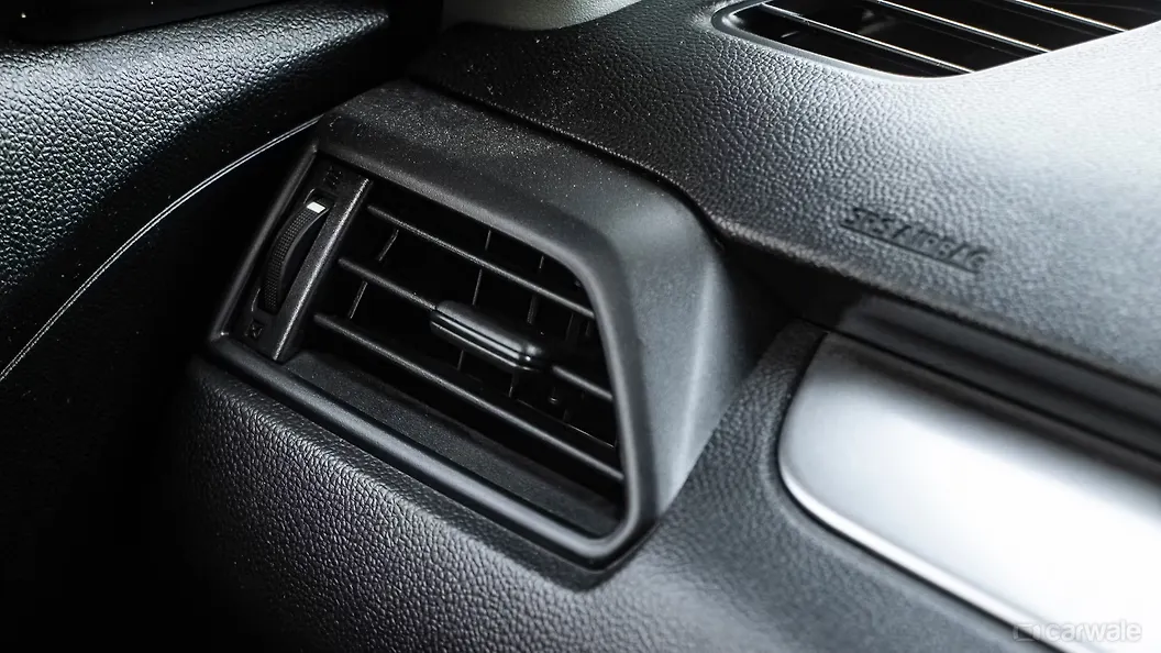 Swift Front Passenger Air Vent Image, Swift Photos in India - CarWale