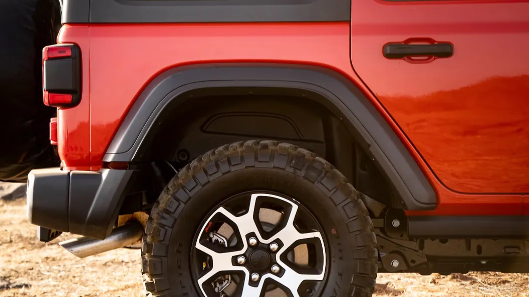 Wrangler Rear Fender Image, Wrangler Photos in India - CarWale