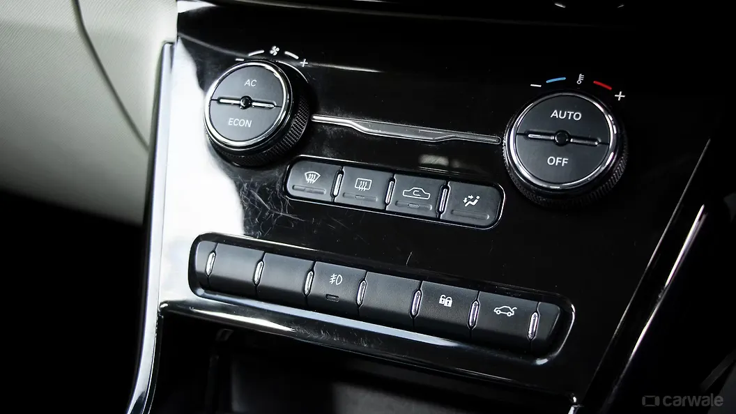 Nexon EV AC Controls Image, Nexon EV Photos in India - CarWale