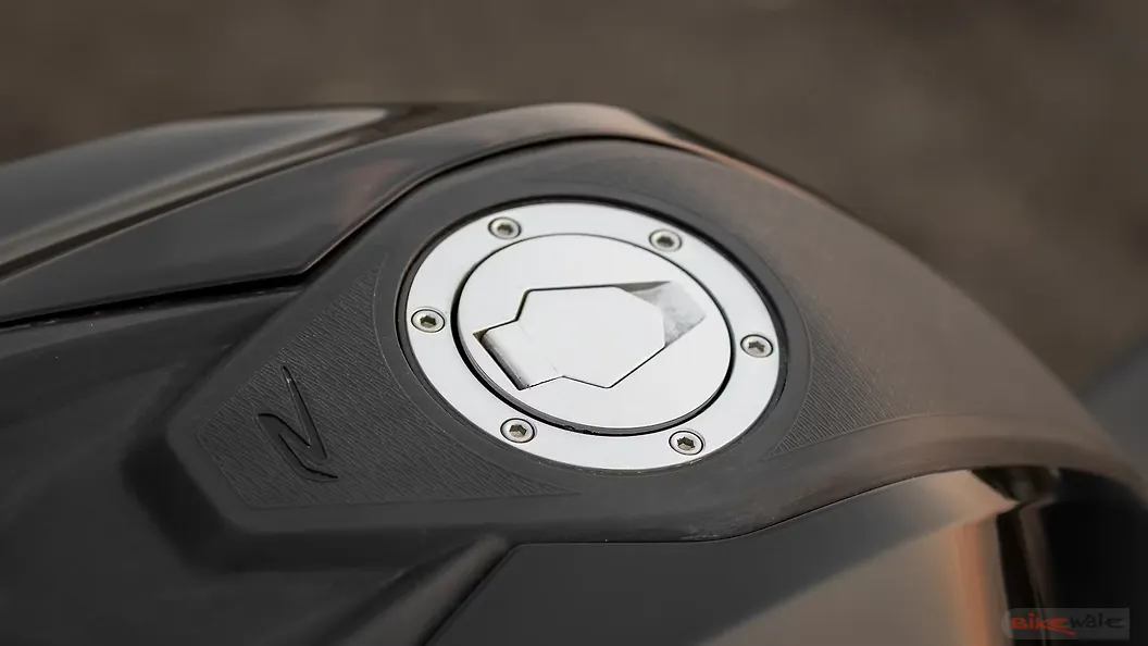 BMW G 310 R [2021] Fuel Tank Image – BikeWale