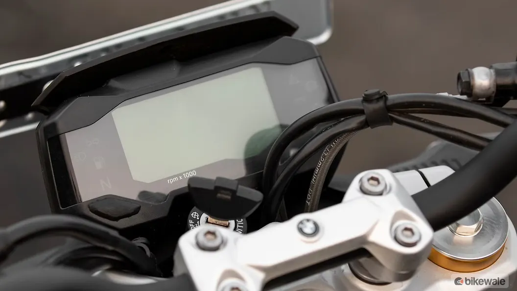 BMW G 310 R [2021] TFT / Instrument Cluster Image – BikeWale