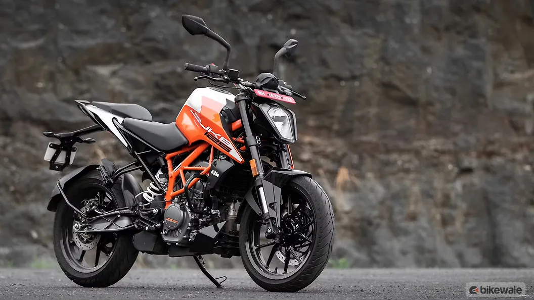 KTM 125 Duke [2021] Action Image – BikeWale
