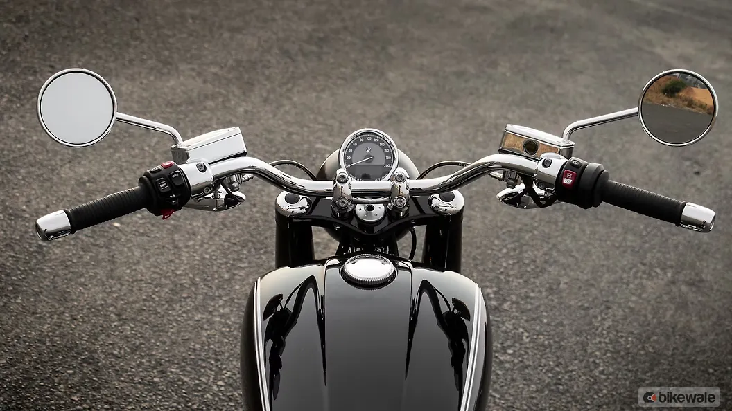 BMW R18 Handle Bar Image – BikeWale