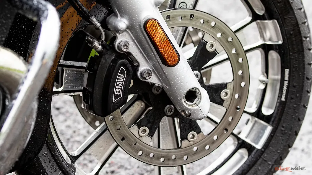 BMW R18 Bar End weight Image – BikeWale