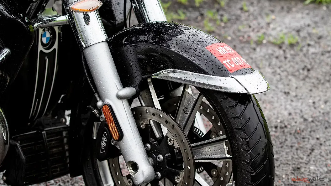 BMW R18 Front Tyre Image – BikeWale