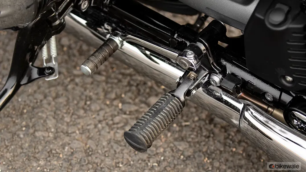 BMW R18 Rider Footpeg Image – BikeWale