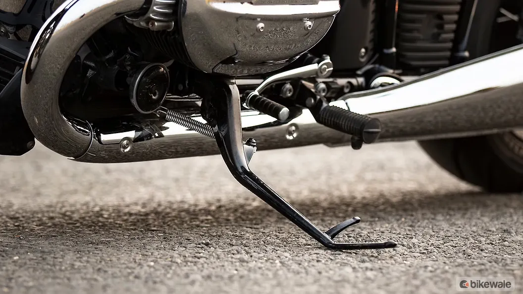 BMW R18 Side Stand Image – BikeWale