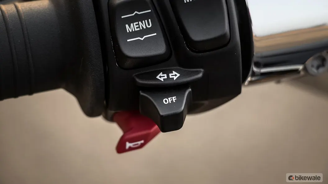 BMW R18 Turn Indicators Switch Image – BikeWale