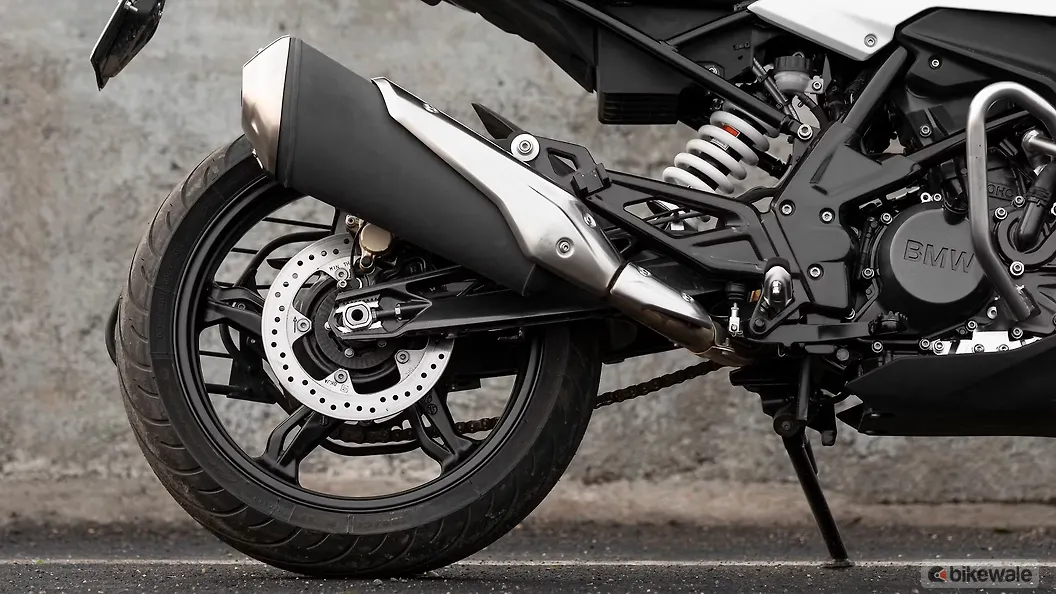 BMW G 310 R [2021] Rear Wheel Image – BikeWale