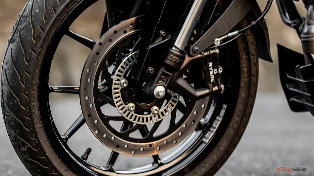 KTM 125 Duke [2021] Front Disc Brake Image – BikeWale