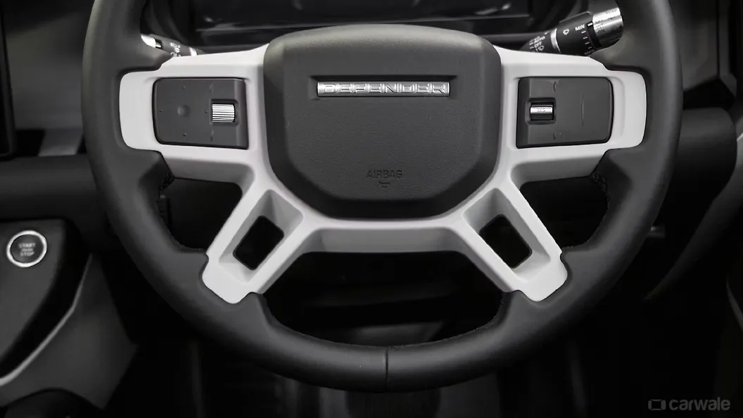 Defender Horn Boss Image, Defender Photos in India - CarWale