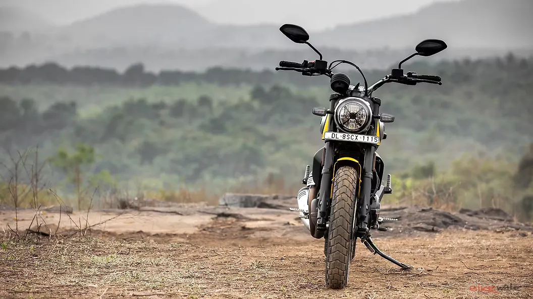 Ducati Scrambler Icon [2020-2022] Right Side View Image – BikeWale