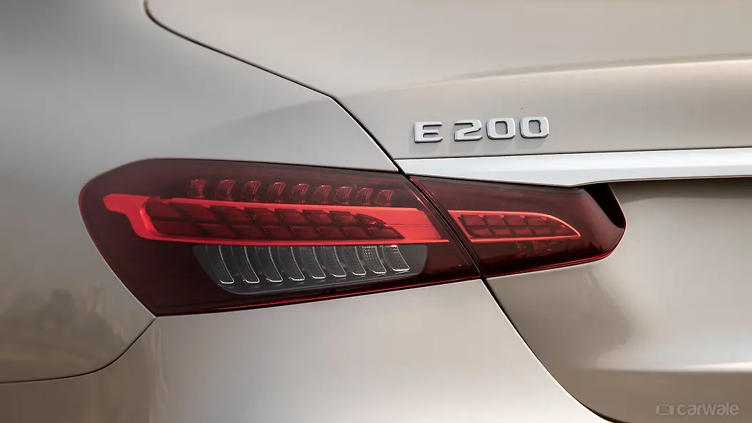 E-Class Tail Light/Tail Lamp Image, E-Class Photos in India - CarWale