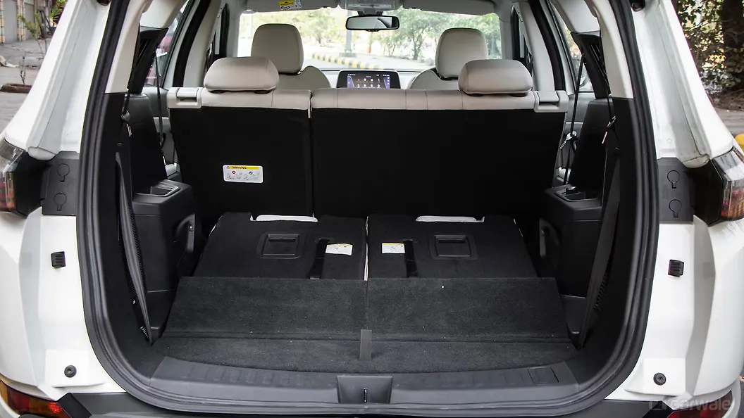 Safari Bootspace Rear Split Seat Folded Image, Safari Photos in India ...