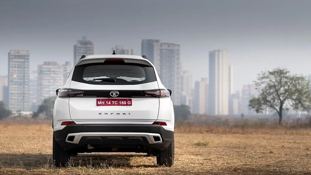 Safari Rear View Image, Safari Photos in India - CarWale