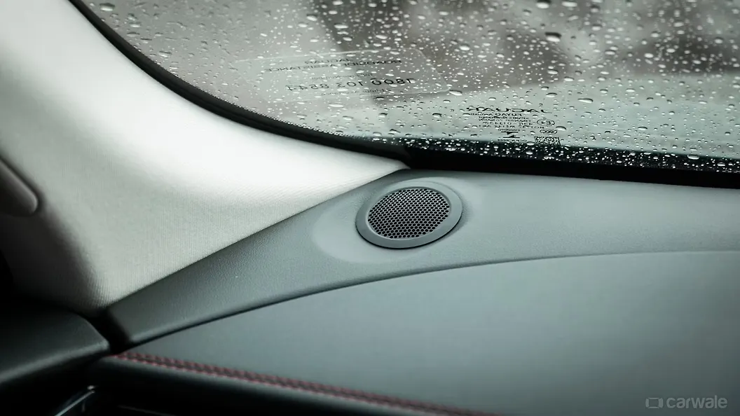 F-Pace Front Tweeters Image, F-Pace Photos in India - CarWale