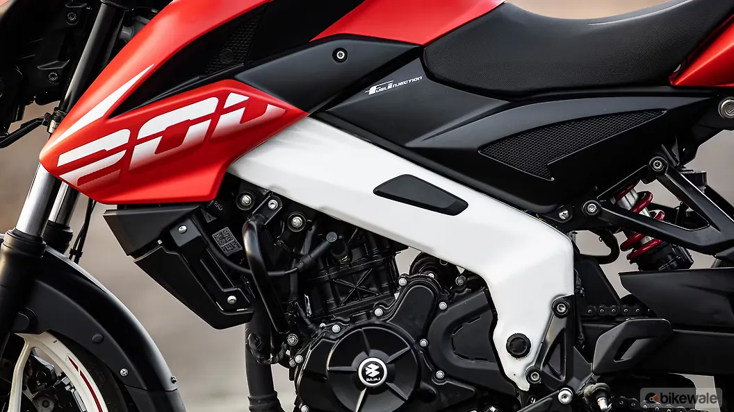 Bajaj Pulsar NS200 Engine From Right Image – BikeWale