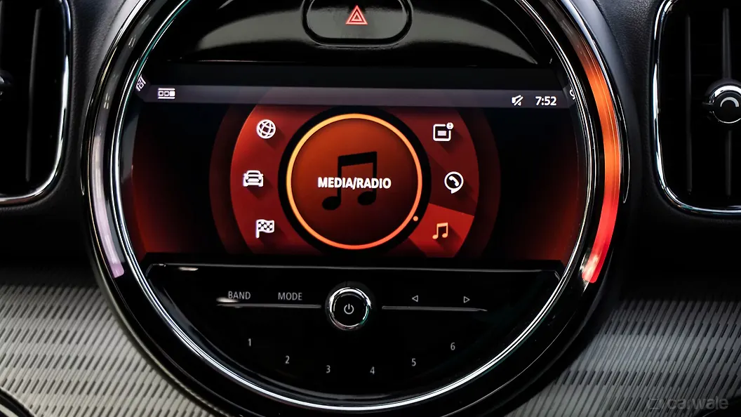 Countryman Infotainment System Image, Countryman Photos in India - CarWale